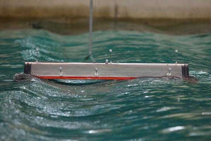 GWave tests new device in COAST Lab - University of Plymouth