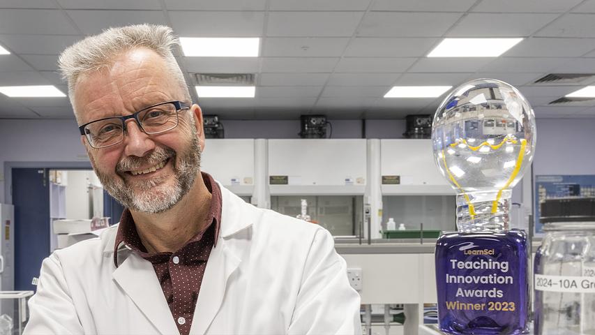 National award for chemistry teaching innovation - University of Plymouth