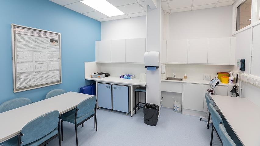 Phlebotomy Laboratory - University of Plymouth