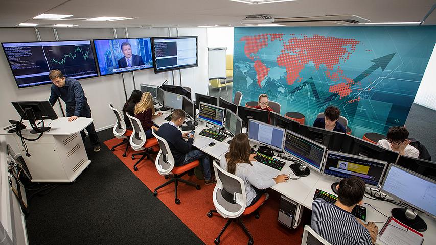 Featured Module: Financial Statistics - University of Plymouth