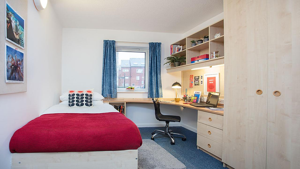 Pilgrim Hall - University of Plymouth