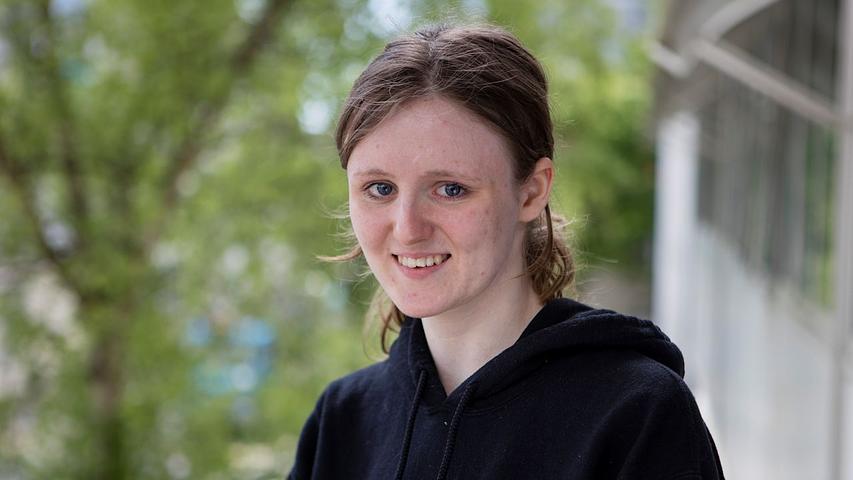 Hannah Kaye - BSc (Hons) Computer Science graduate - University of Plymouth