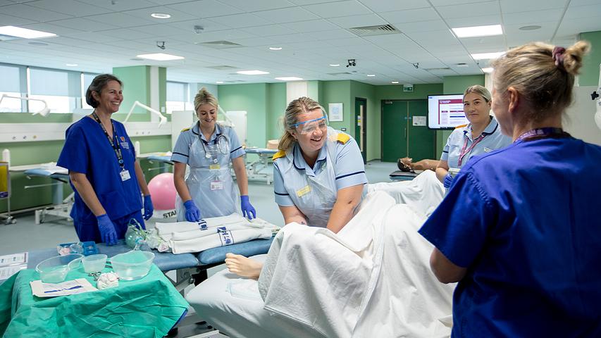 Postgraduate nursing and midwifery programmes - University of Plymouth
