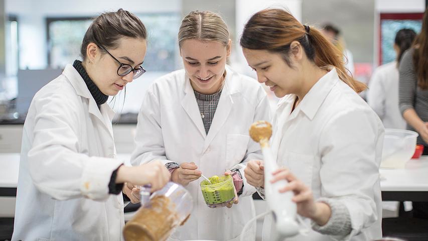 Study food science: dietetics and nutrition - University of Plymouth