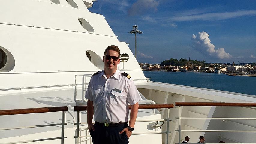 Lawrence Perkins – BSc (Hons) Cruise Management graduate - University ...