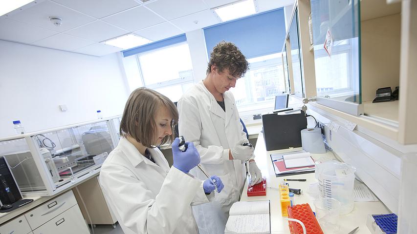 Tuition fees for postgraduate research students 2024-25 - University of ...