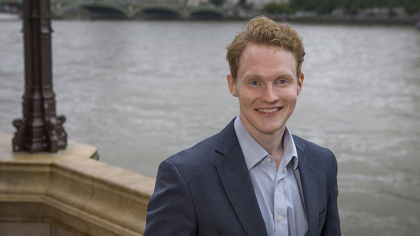 Christopher Cleves - BSc (Hons) Business Management graduate ...