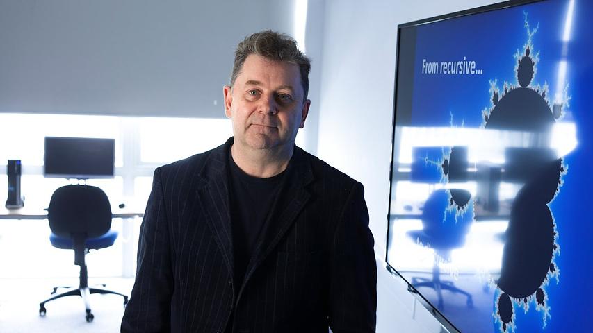 Associate Professor Steve Wheeler: Technology-enhanced learning ...