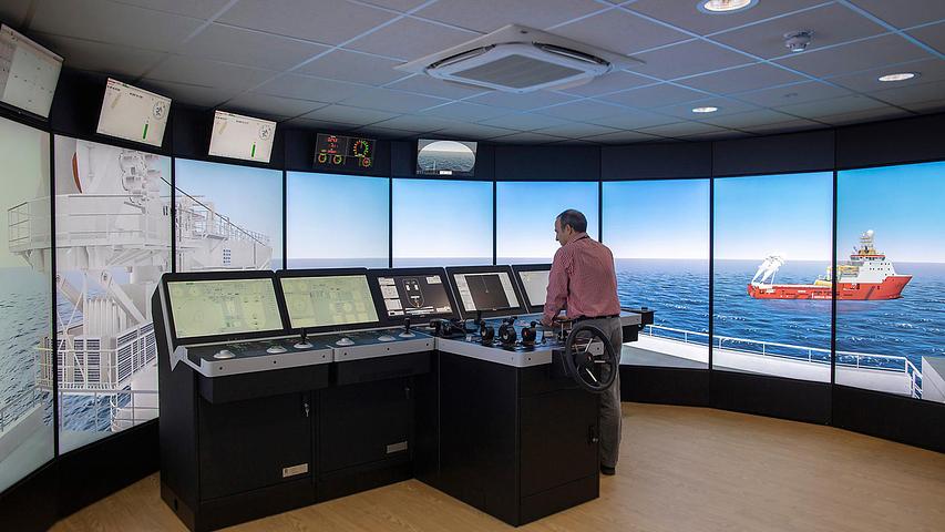 Maritime Simulation Laboratory University Of Plymouth
