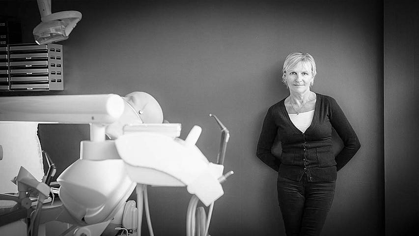 Professor Liz Kay – academic portrait - University of Plymouth